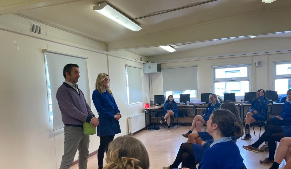 Fair City's Alan Devine holds workshop for transition year students at the Ursuline - Tipperary Live