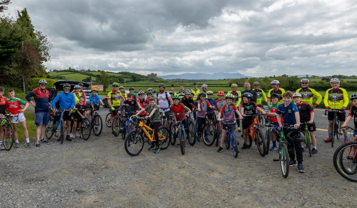 Over 100 members take part in Cashel King Cormac's spectacular 30km ...
