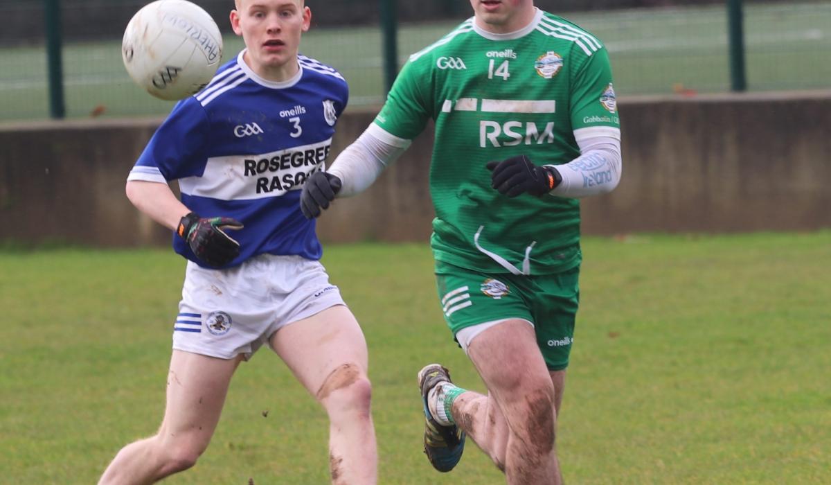 Golden cruise to a sweet win over their neighbours and book a place in ...