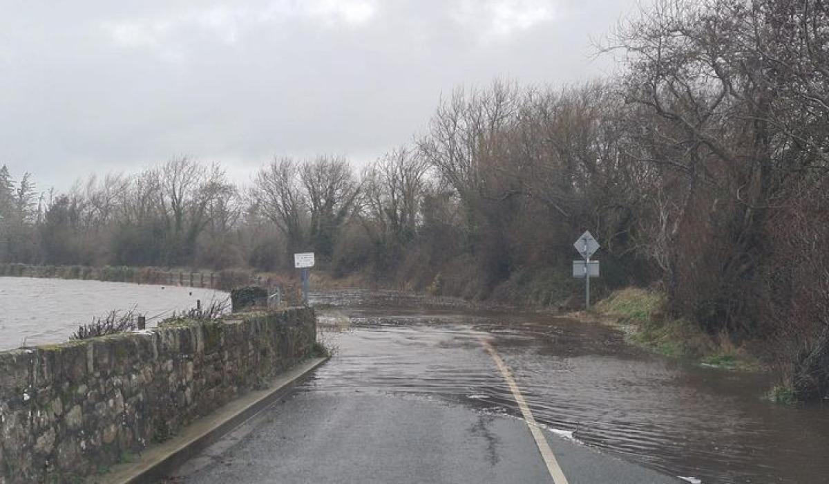 BREAKING: Busy Tipperary road impassable due to heavy rain from Storm ...