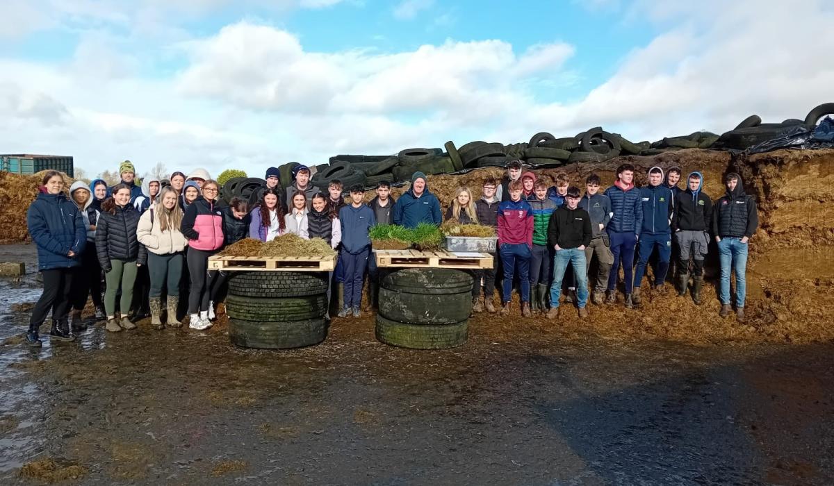 Tipperary students visit demo farm in neighbouring county - Tipperary Live