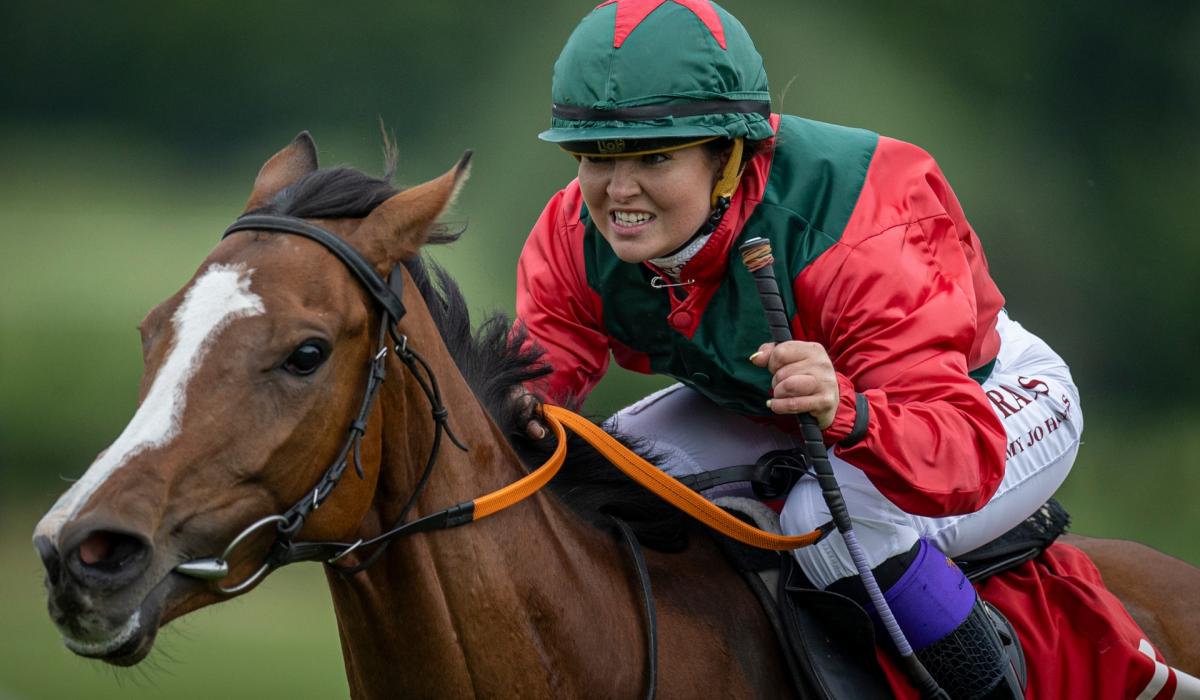 What a buzz for Tipperary 's Amy Jo Hayes riding home a 7/1 winner - Tipperary Live