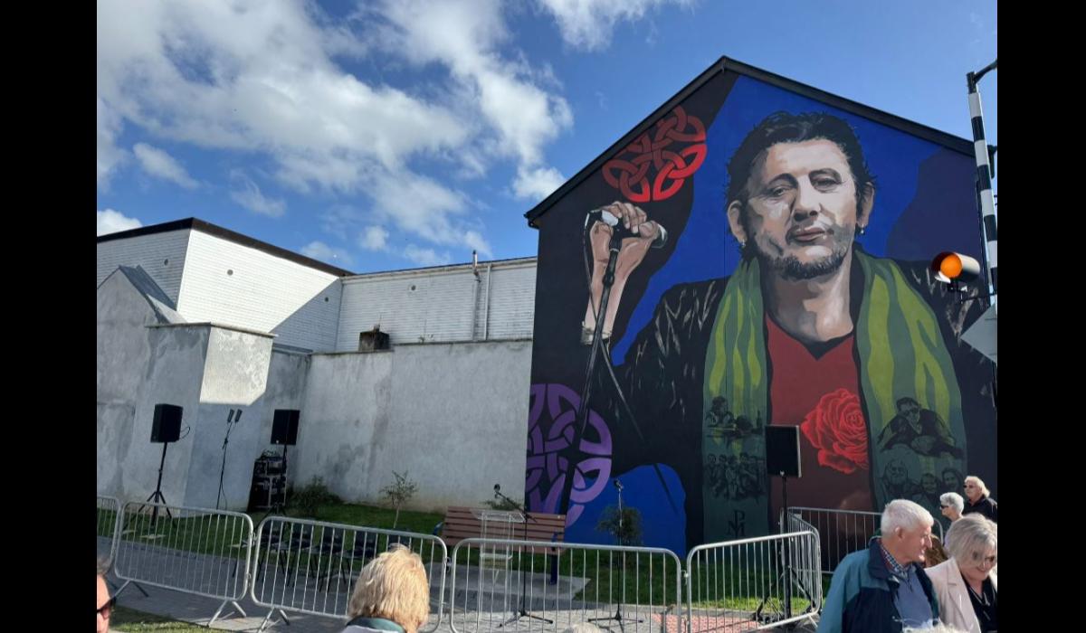 WATCH: Touching speeches given at official unveiling of Shane MacGowan ...