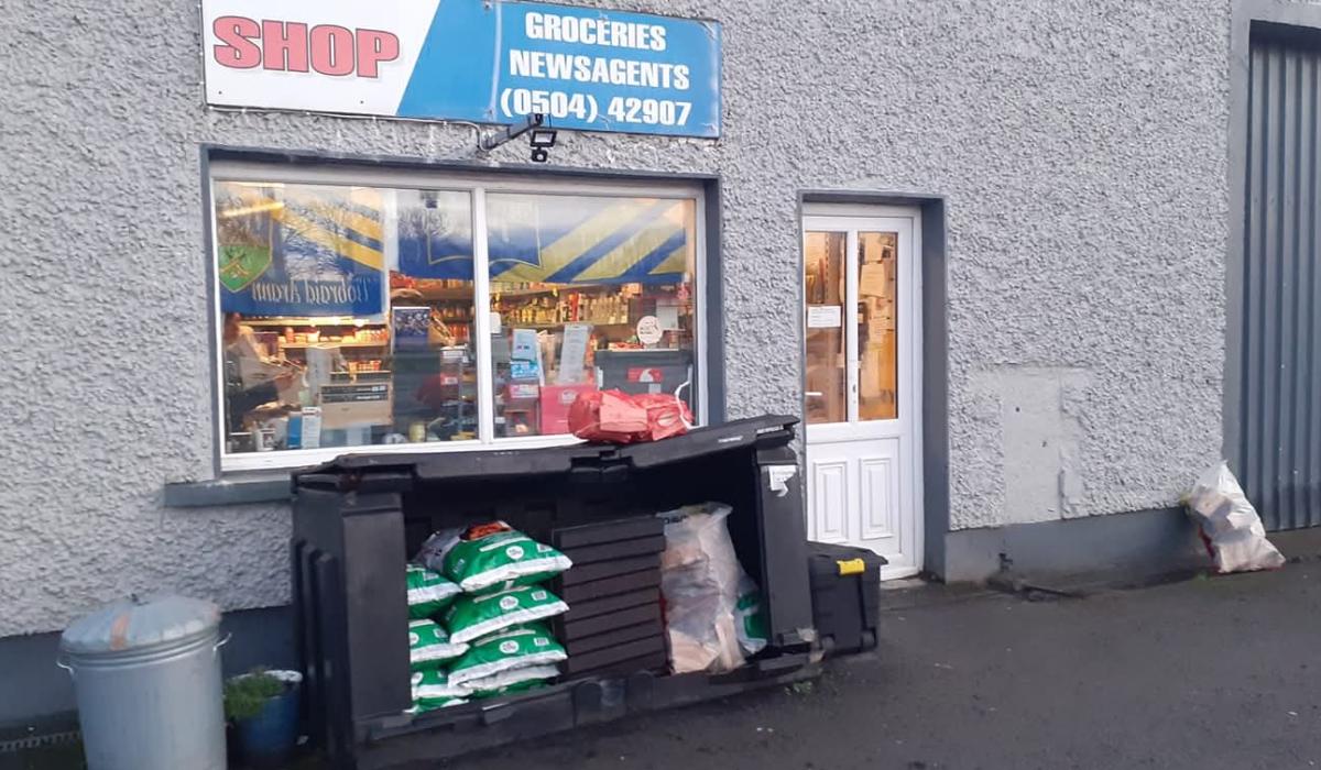BREAKING: Tipperary grocery shop 'sells out of bread' and to remain ...