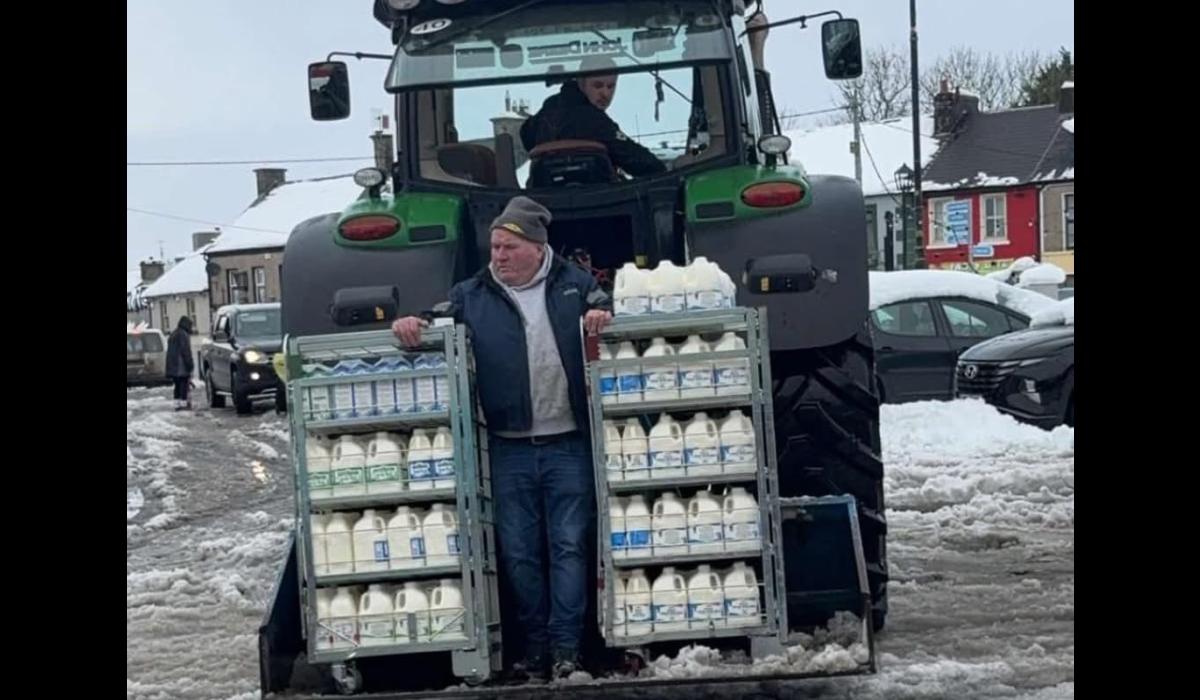 COLD SNAP: Special delivery for shop in snowbound town as milk arrives ...