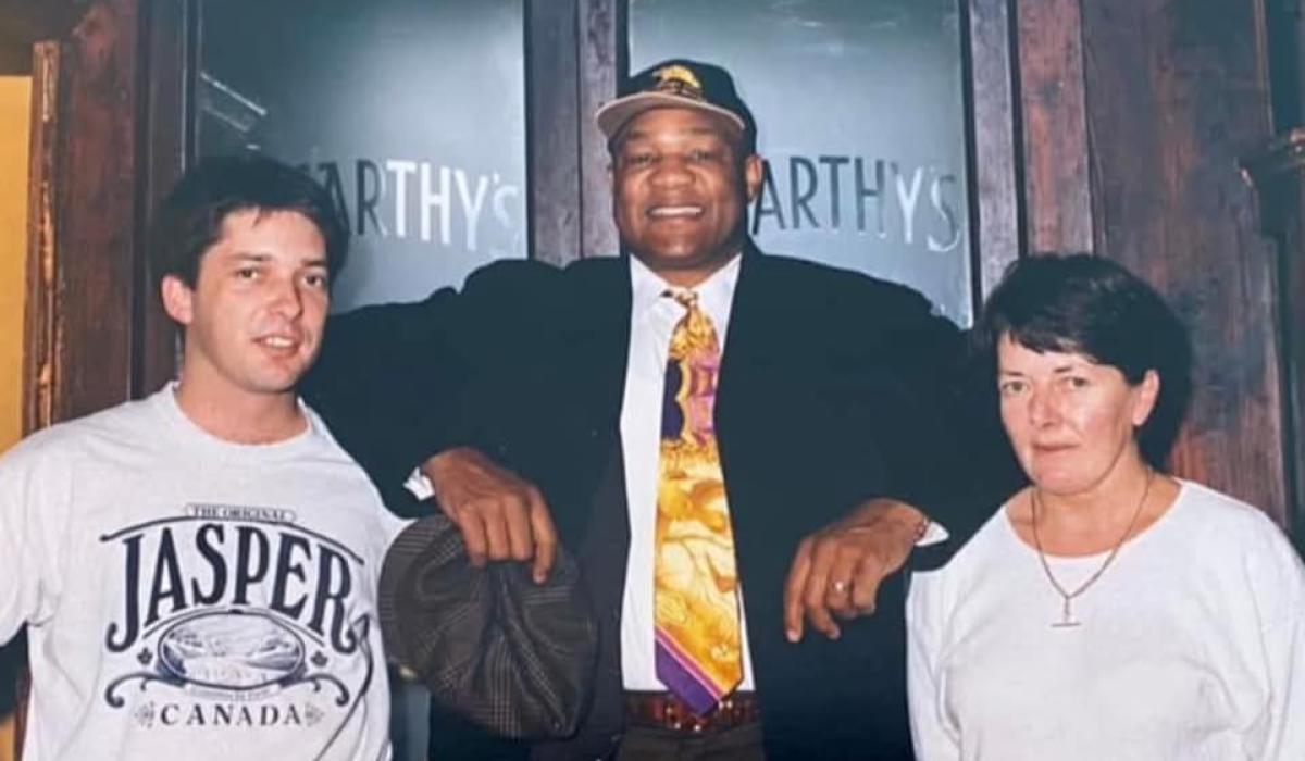 Fond memories of former world boxing champion's visit to Tipperary ...