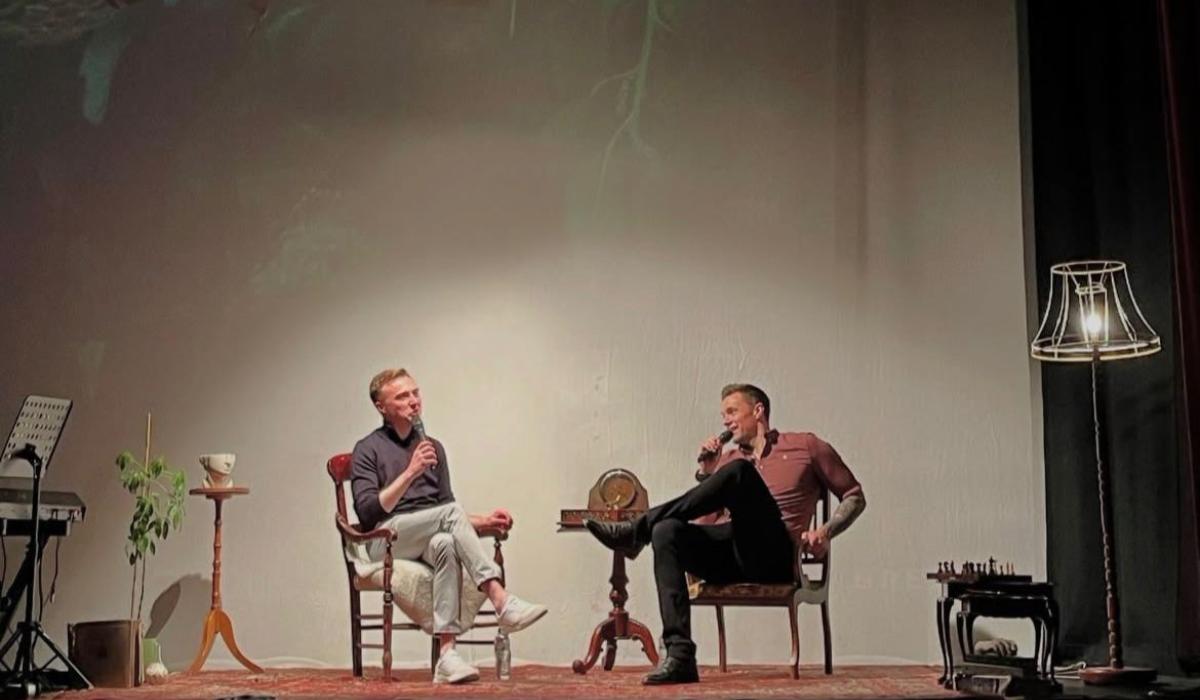 Bressie brings out special Tipperary guest at live podcast show in ...