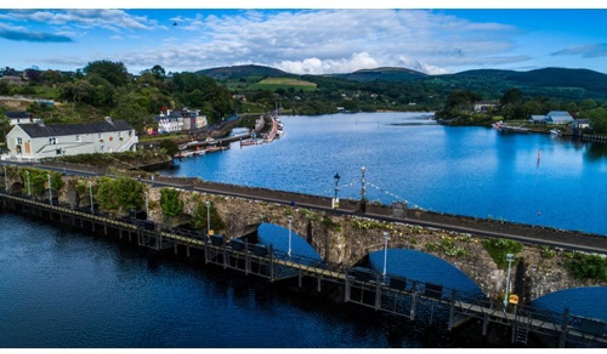 Trial pedestrianisation of the Old Killaloe-Ballina Bridge to begin ...