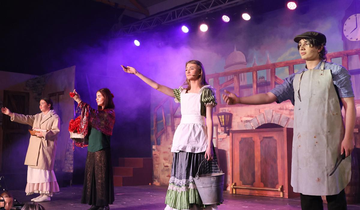 Tipperary school production of Lionel Bart’s Oliver dazzles audiences - Tipperary Live