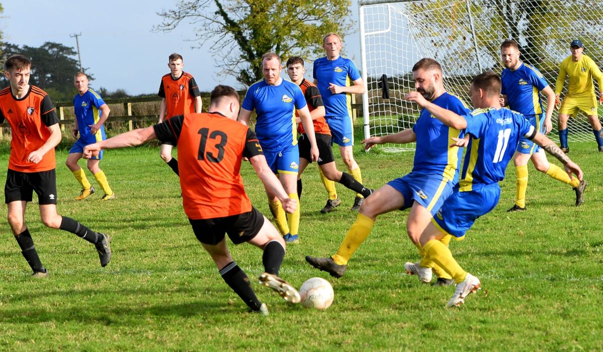 Thurles side Peake Villa win away in Clonmel in Tipperary Premier ...