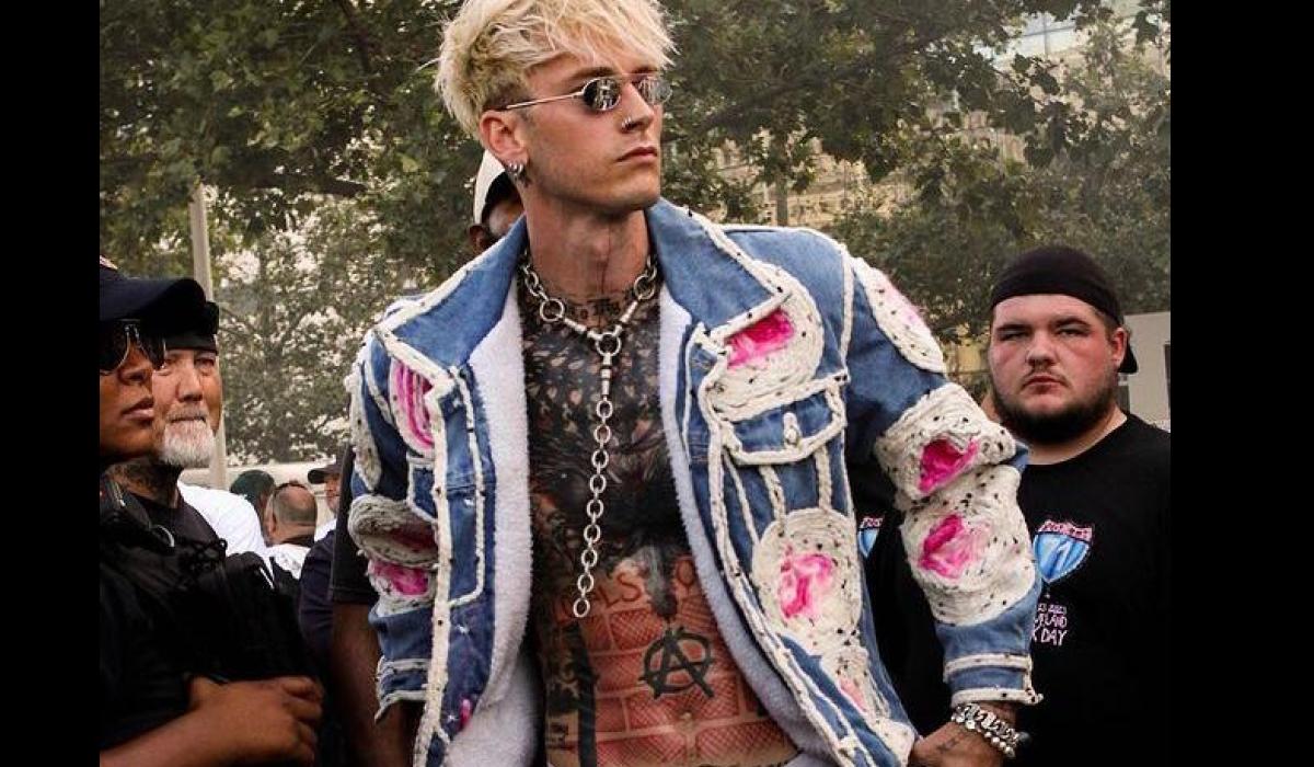 Rapper storms off after strange encounter with reporter at Grand Prix ...