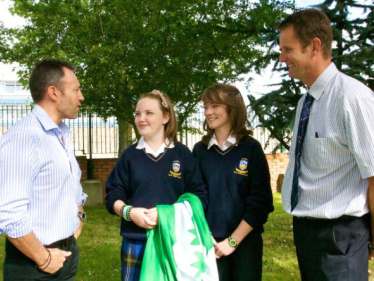 Adventurer with Tipp roots visits St.Ailbe’s - Tipperary Live