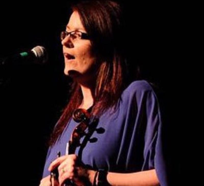 Tipperary musician Deirdre Scanlon is honoured by Comhaltas - Tipperary ...