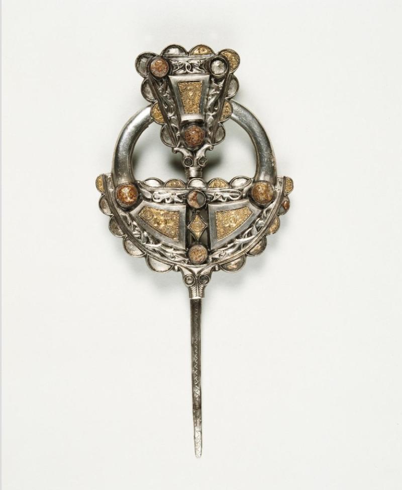Roscrea Heritage Society presents the Roscrea Brooch - Tipperary Live