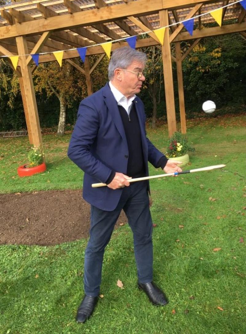 PICTURES: Australian Ambassador enjoys his visit to Tipperary Town and ...