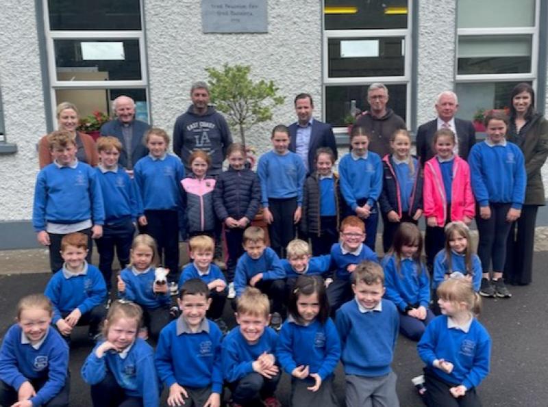 Smiles all round as sod turned at Barnane National School - Tipperary Live