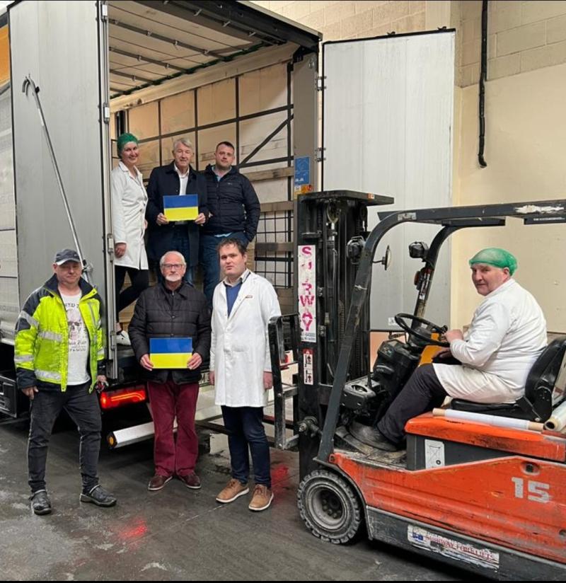 Roscrea stands up for Ukraine - Tipperary Live