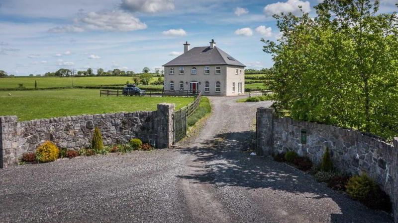 Five bedroom property with 'American style' stables on sale in ...