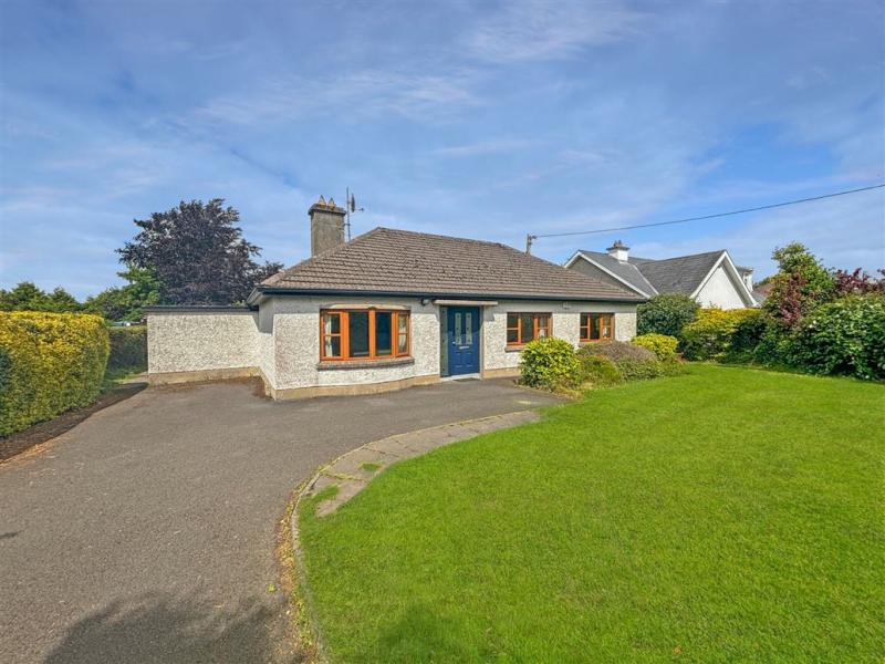 Four-bedroom bungalow on sale in 'sought-after location' in Nenagh - Page 1 of 15 - Tipperary Live