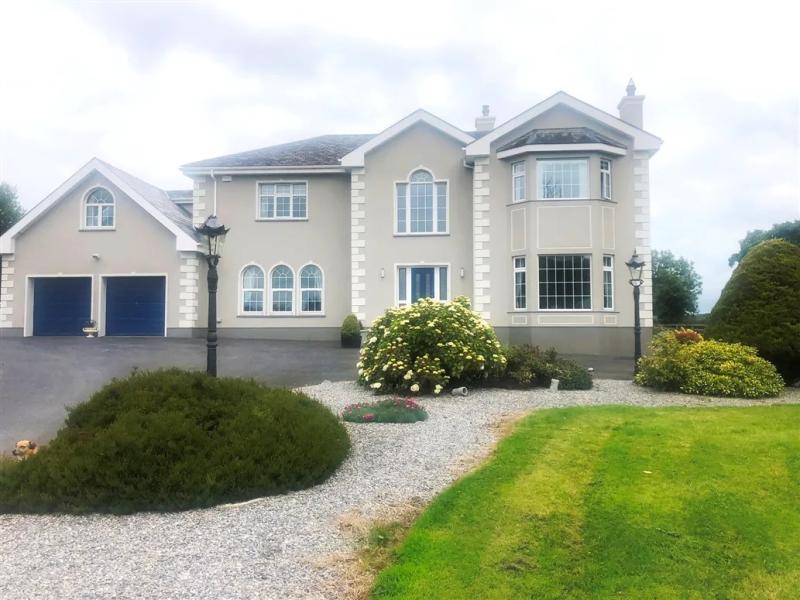 Huge four-bedroom family home with stunning views of Lough Derg on sale outside Nenagh - Page 1 ...