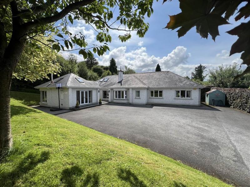 Bright and modern five-bedroom family home on sale in Clonmel - Page 1 ...