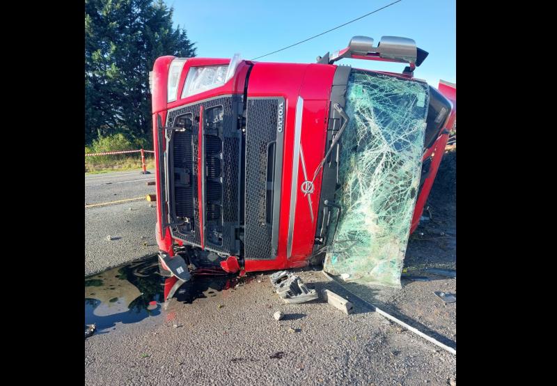 N24 now open again after detours were put in place after lorry ...