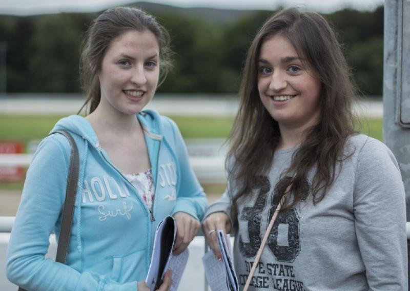 ‘Pippy’ hits the ground running to storm home in a brilliant 28.67 ...