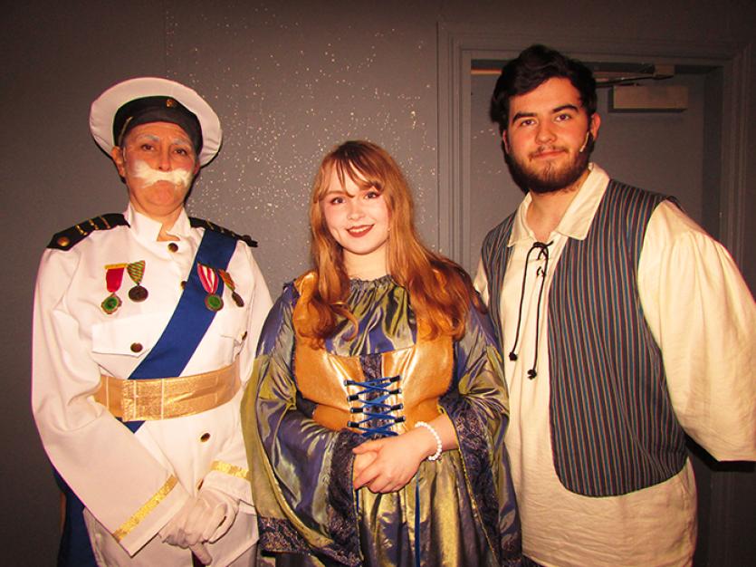 Cahir Pantomime was a wonderful show! - Photo 1 of 12 - Tipperary Live