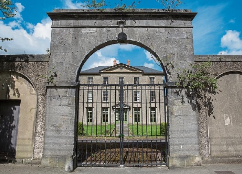 'Old soldiers never die' - Remembering the iconic Kickham Barracks in ...