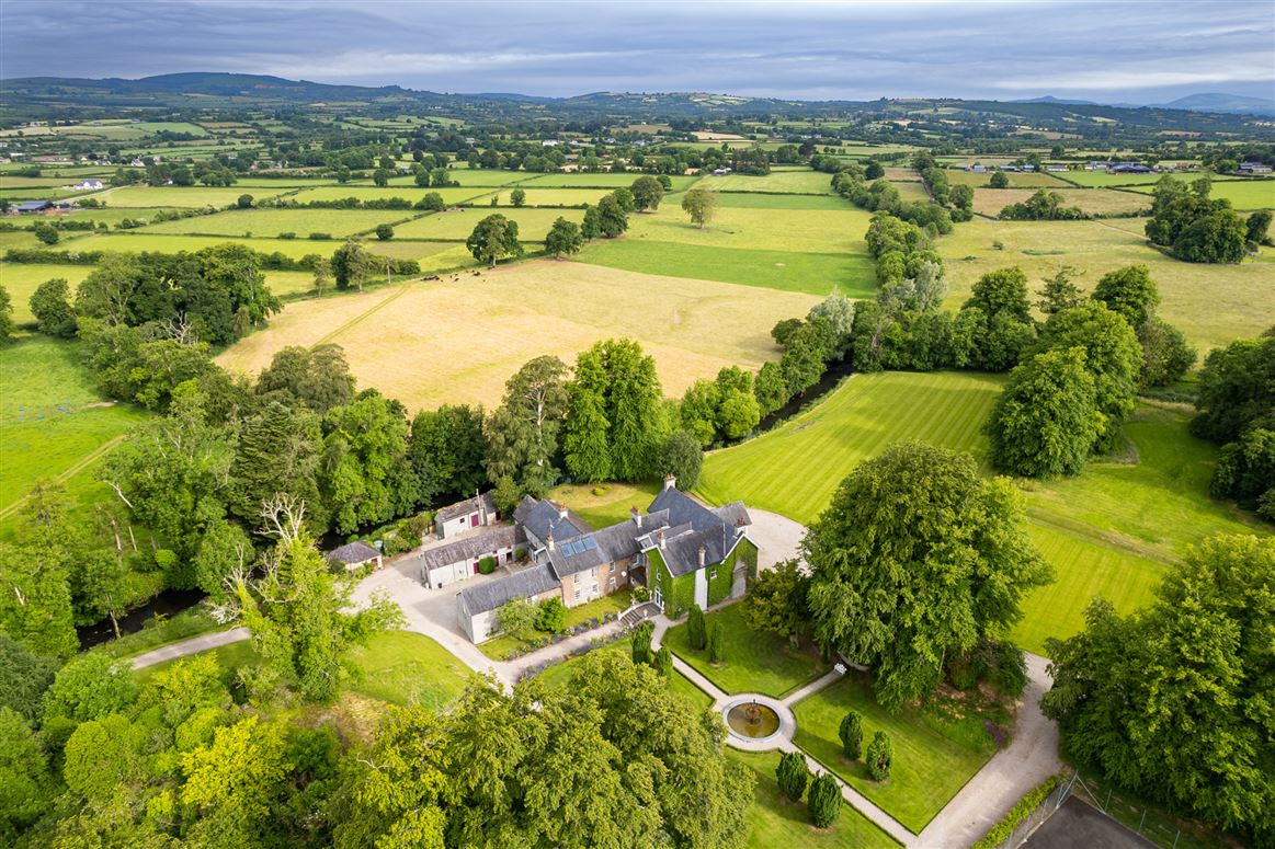 PROPERTY: Incredible Moyaliffe House in Tipperary goes on sale for €1. ...