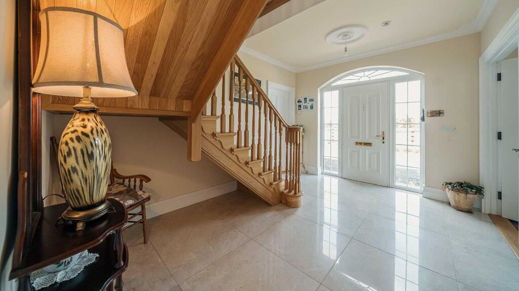 Five bedroom property with 'American style' stables on sale in ...