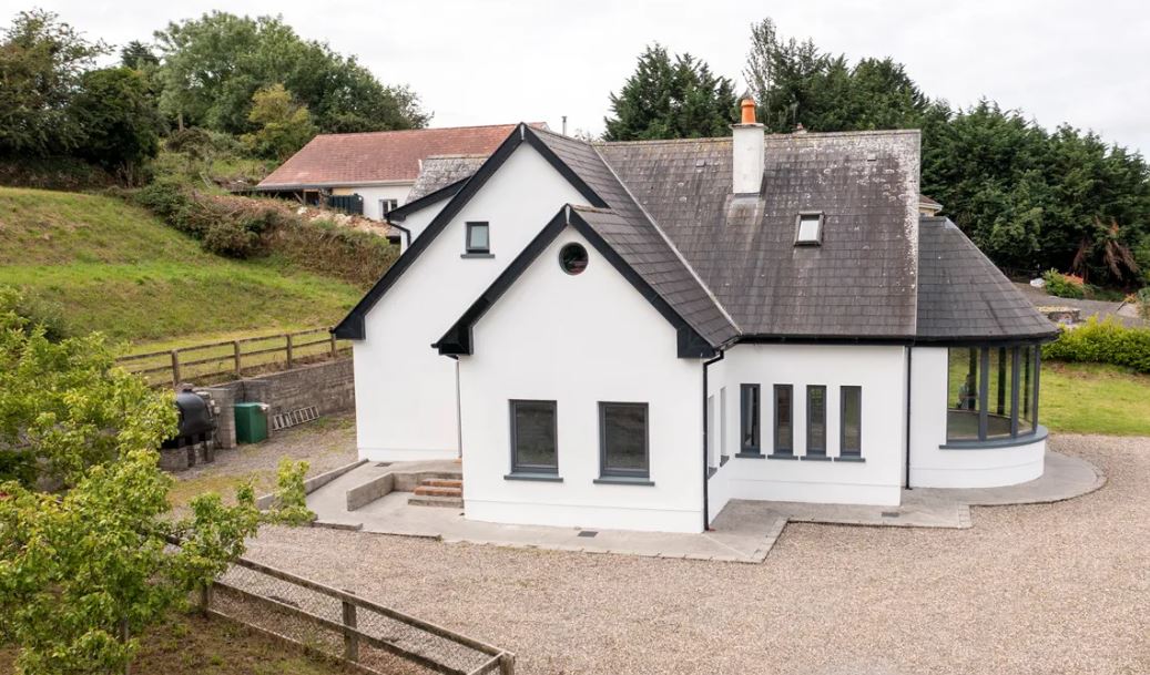 PROPERTY: Tipperary family home with breathtaking views of the ...