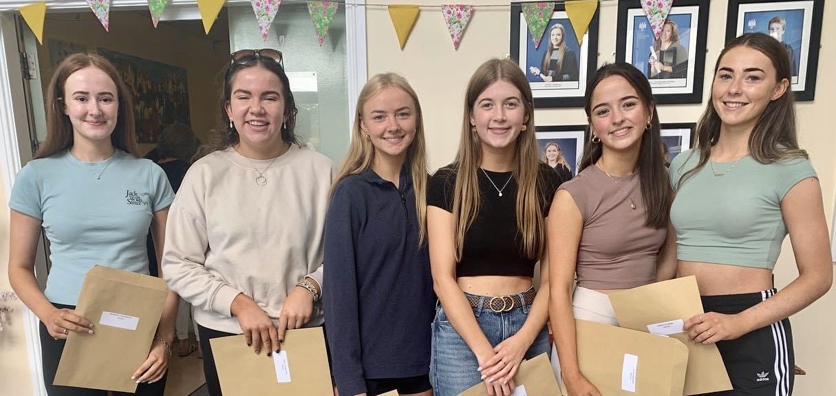 SMILES ALL AROUND: Tipperary school celebrate a successful Leaving Cert ...