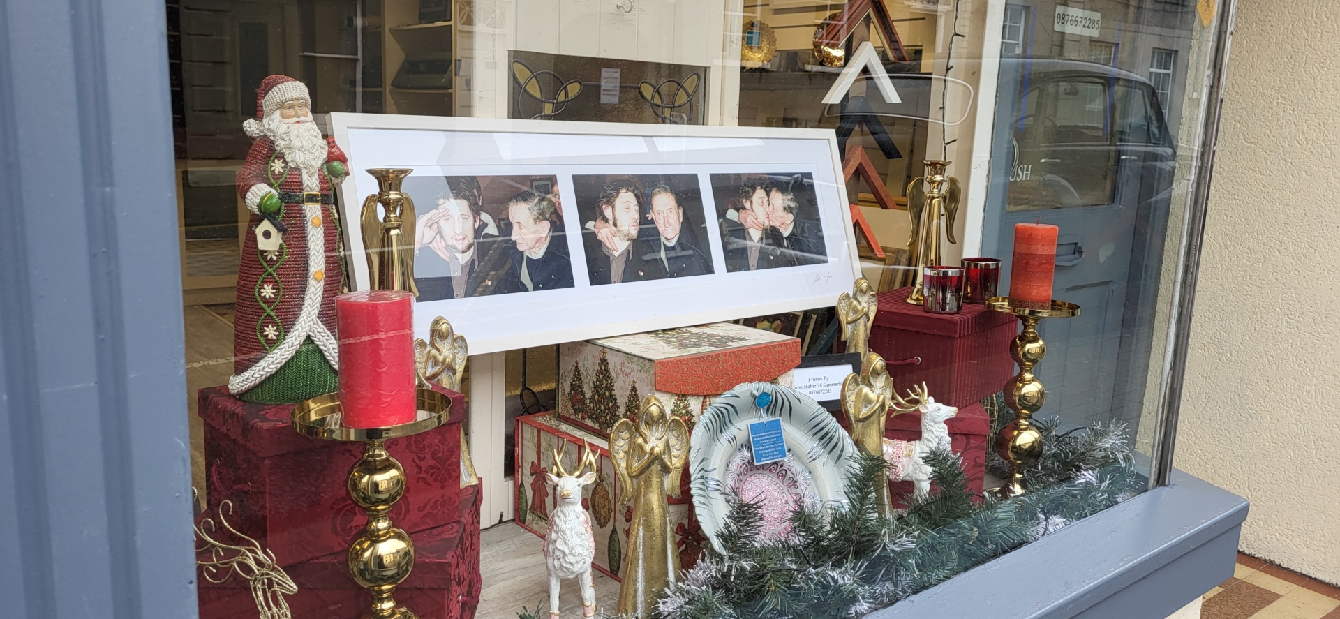 PICTURES: Tipperary shops use their window displays to pay tribute to ...