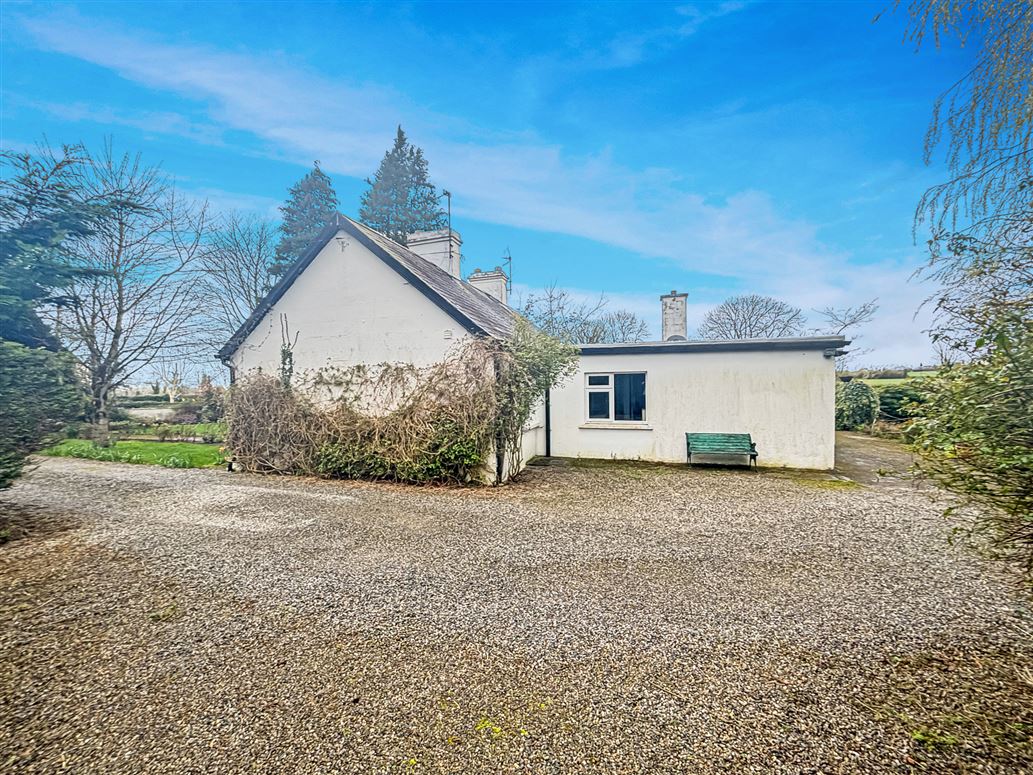 This pretty little cottage in Tipperary is more than meets the eye ...