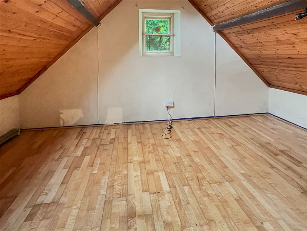 Charming traditional cottage on sale in Tipperary for under €200,000 ...